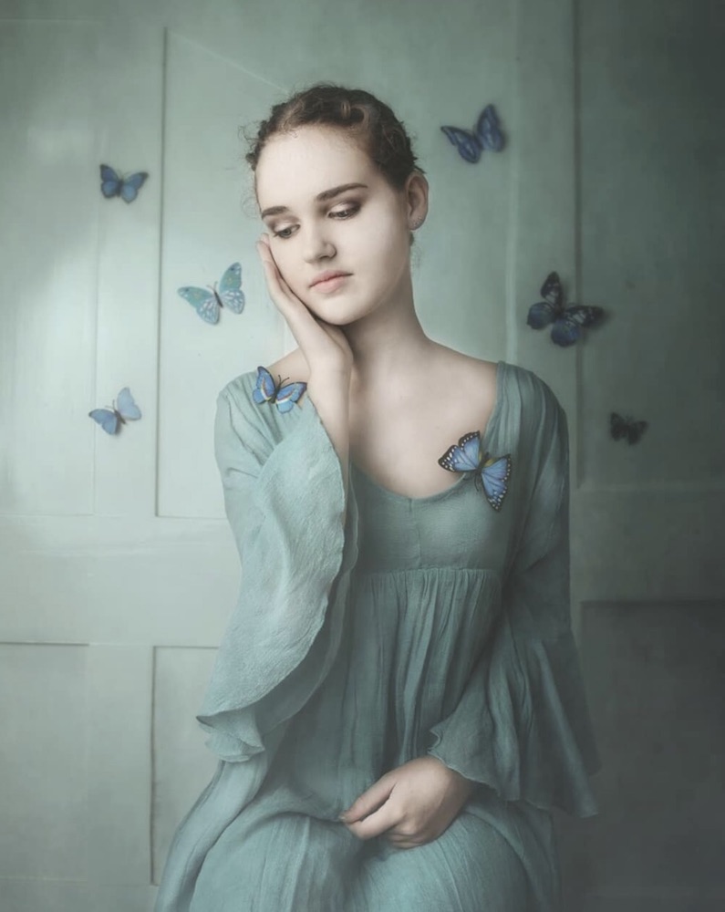 Muchachas en un mundo irreal - Imagenes y Arte